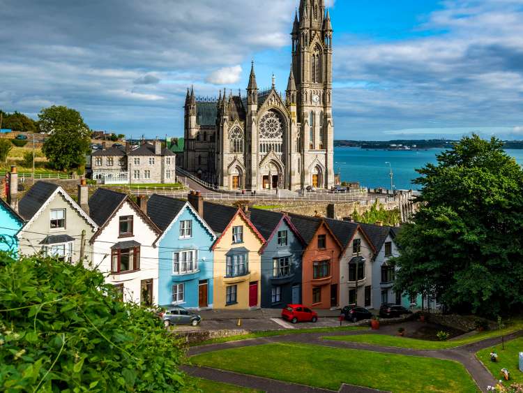 Croisières avec escale à Cork: promos en ligne | Costa Croisières